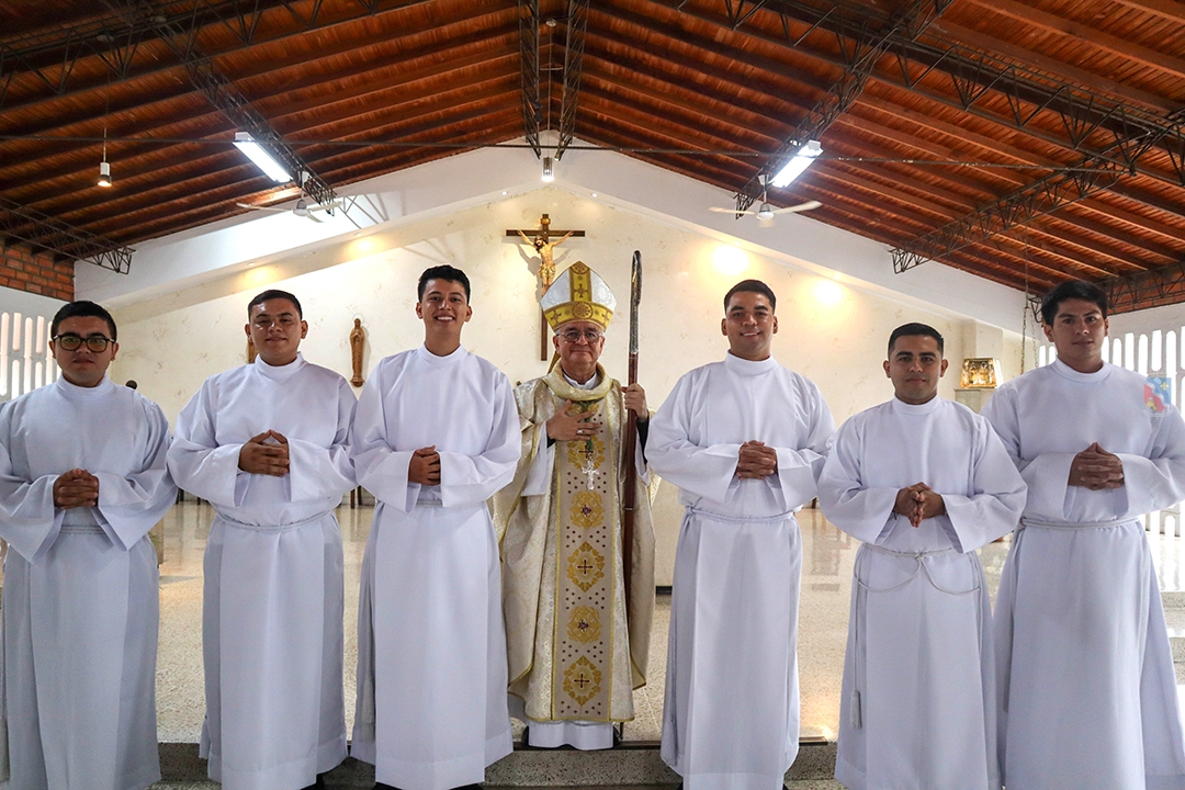 Nuevos candidatos a las órdenes sagradas del diaconado y presbiterado ...